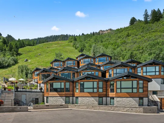 Ski-in Ski-out Access And Stunning Views - Exquisite Mountain Haven - Aspen