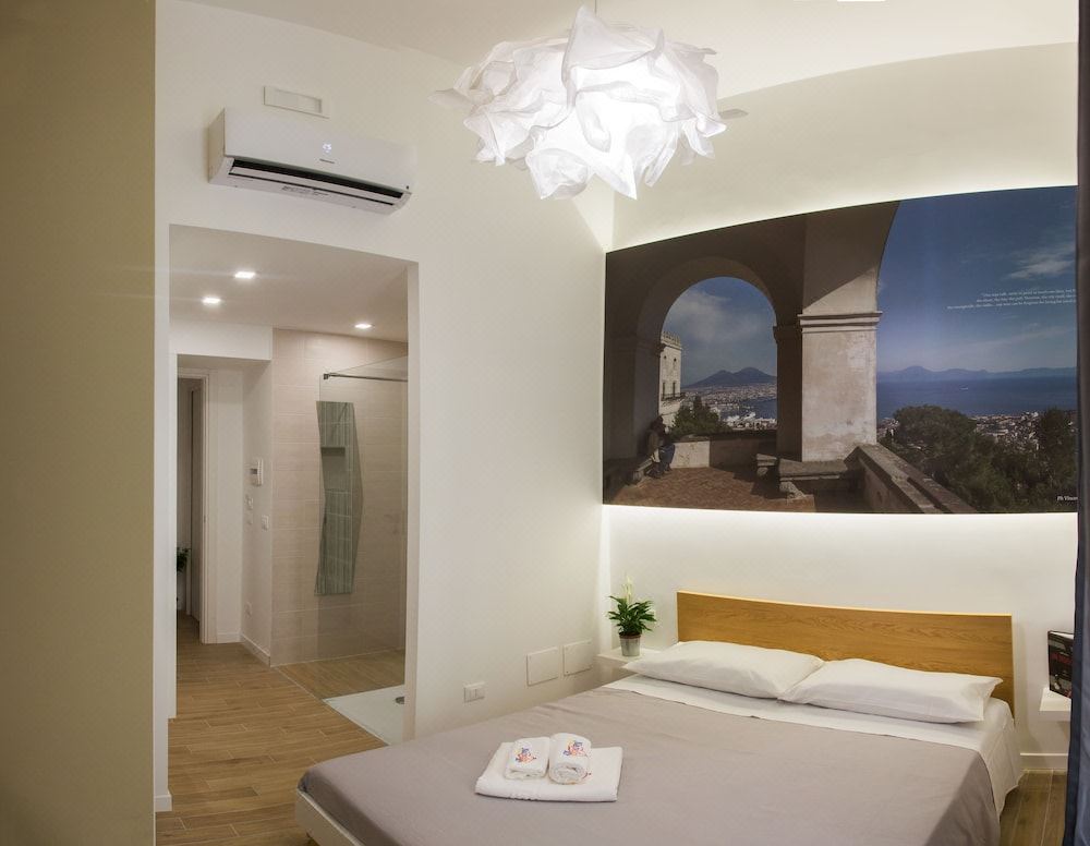 Napolinn - Naples, Italie