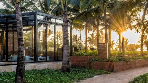 รีวิวAzaya Beach Resort - โปรโมชั่นโรงแรม ดาวในBenaulim | Trip.com