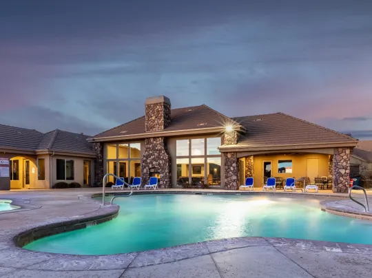 Year-round Pool And Gourmet Kitchen Oasis - Stunning Retreat - St. George