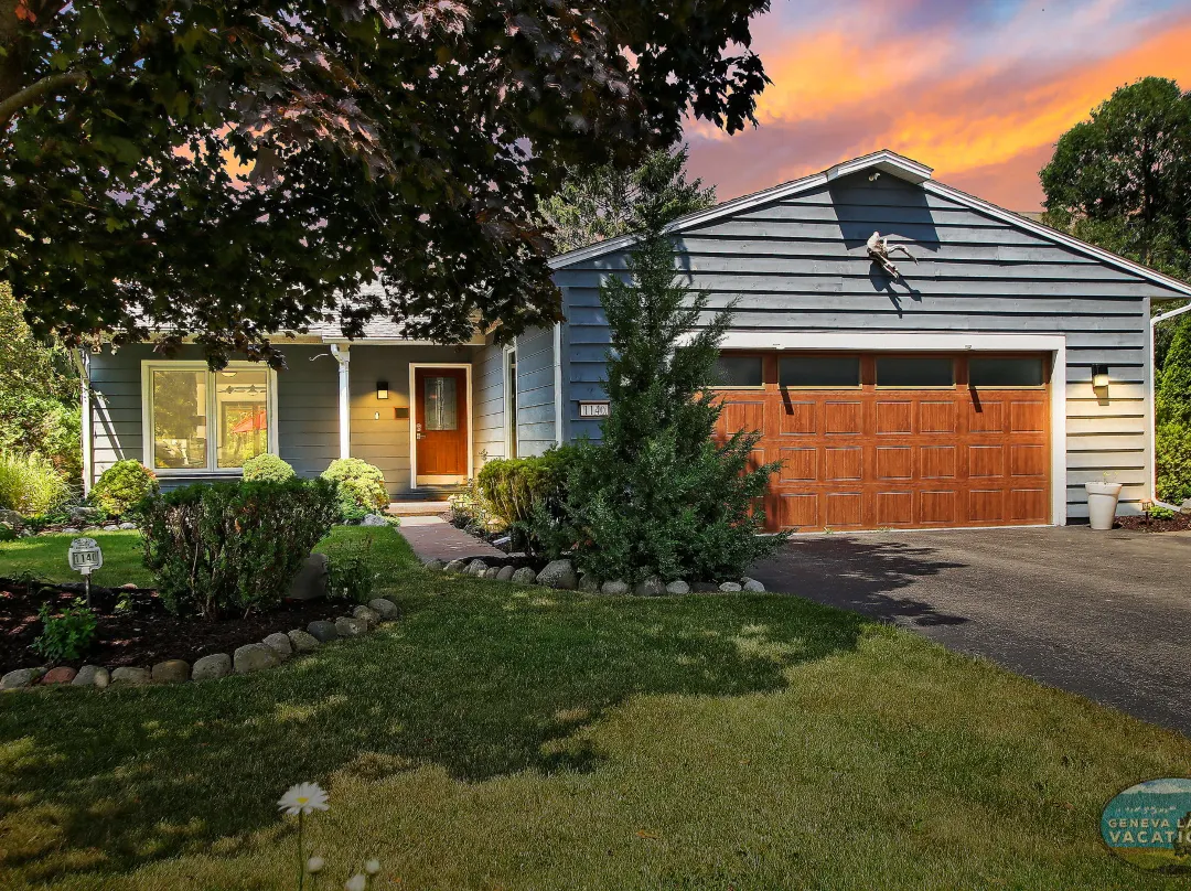 Heated Saltwater Pool And Outdoor Kitchen - Inviting Family Oasis - Lake Geneva, WI