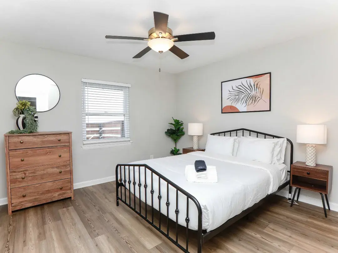 Beach Access And Cozy Ambiance - Charming Coastal Haven - Hampton, VA