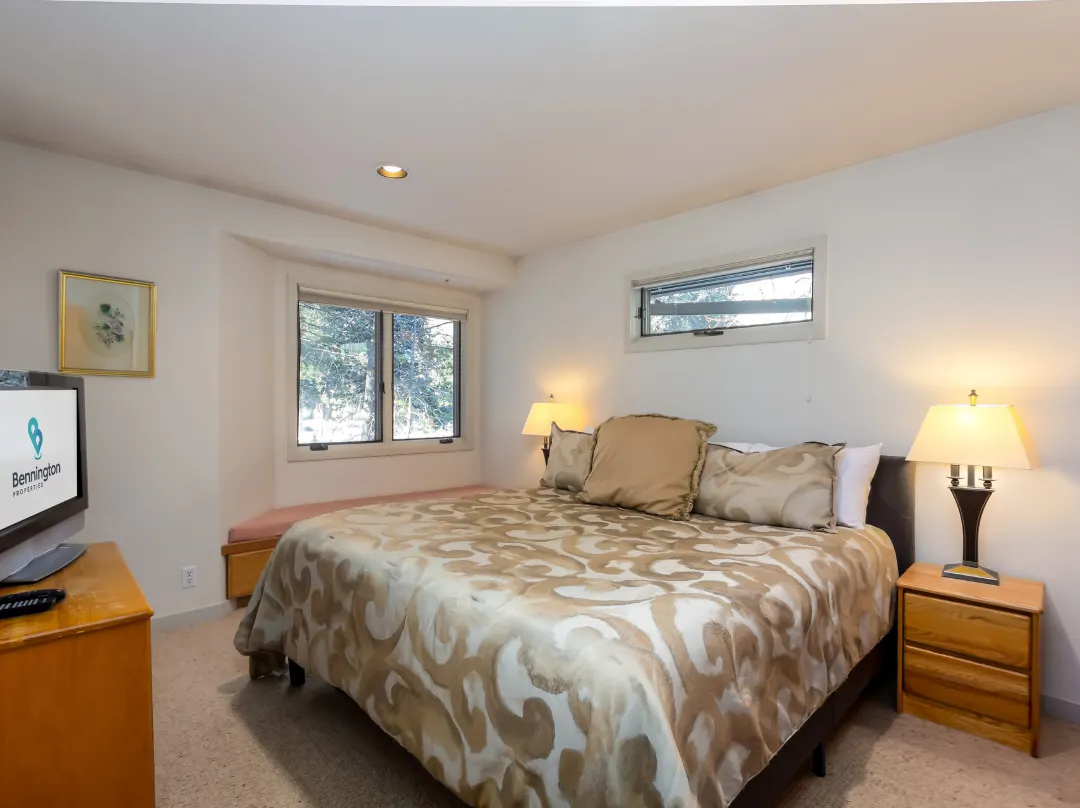 Golf Course Views And Fun Amenities - Cozy Retreat - Sunriver, OR