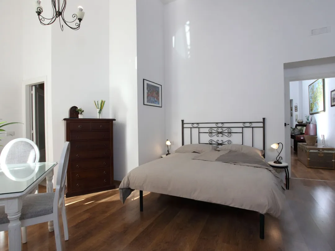 Napolipietrasanta Lt - Naples