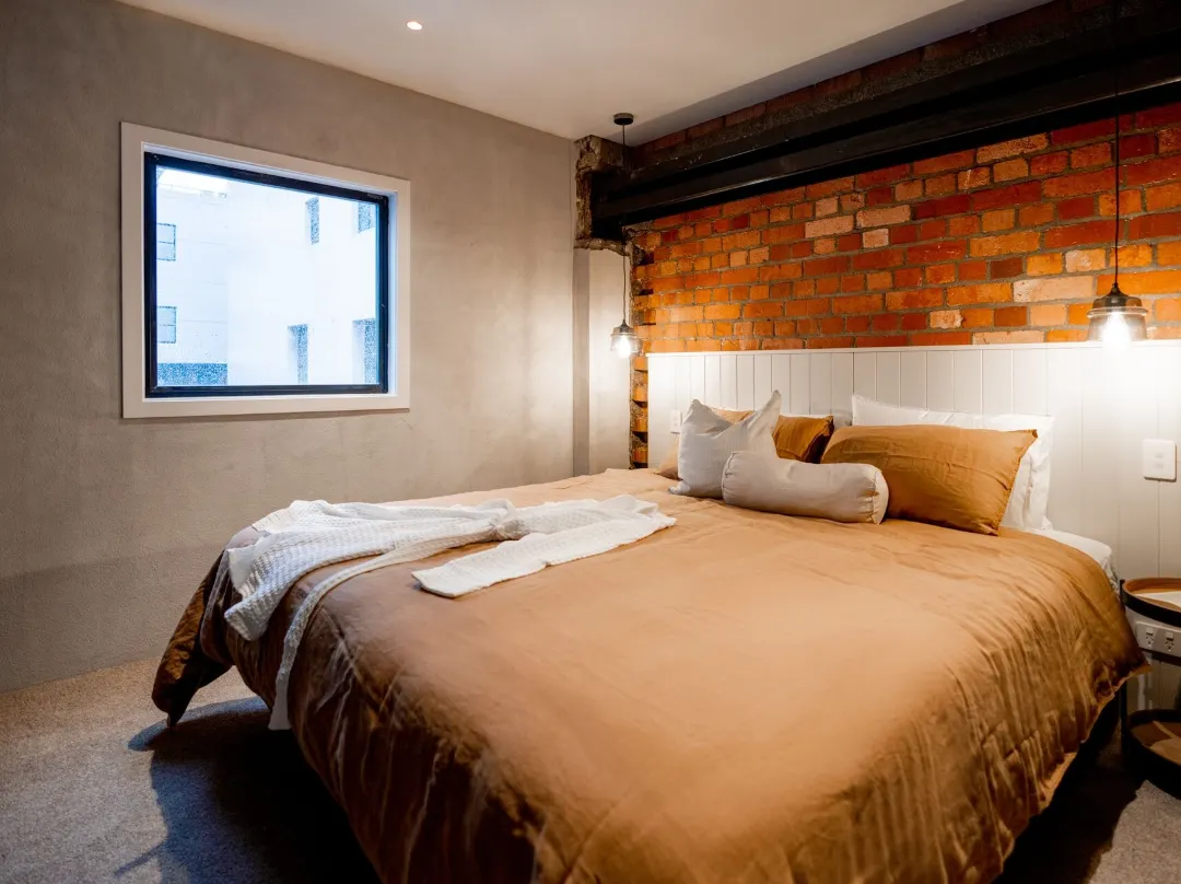 The Cobbler Hotel - Northland