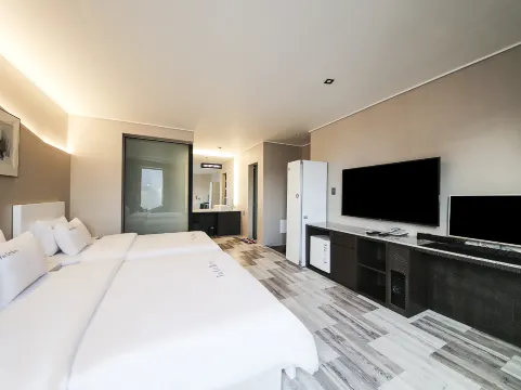 Boryeong  The City Hotel 더시티 호텔) - Boryeong-si