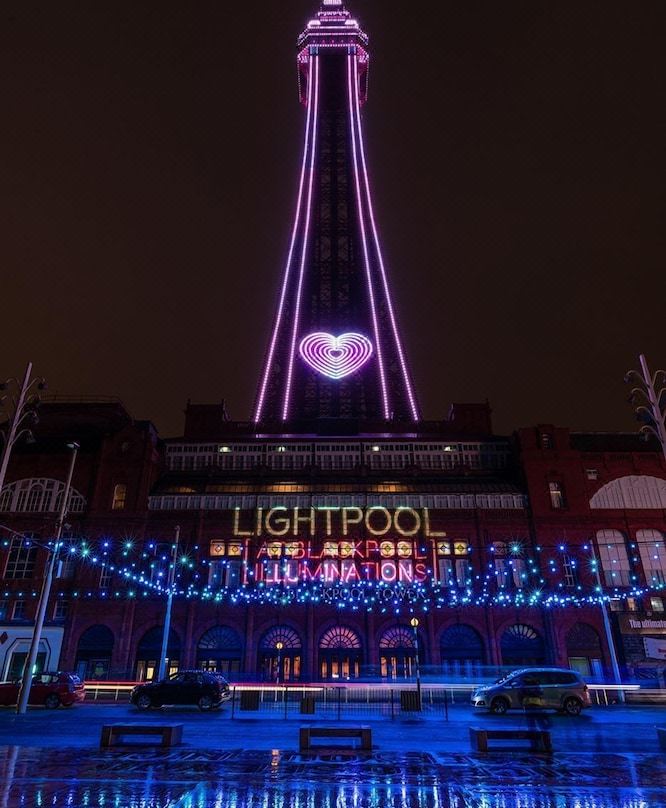 The Bells Hot Tub On Private Terrace Apartments - Blackpool