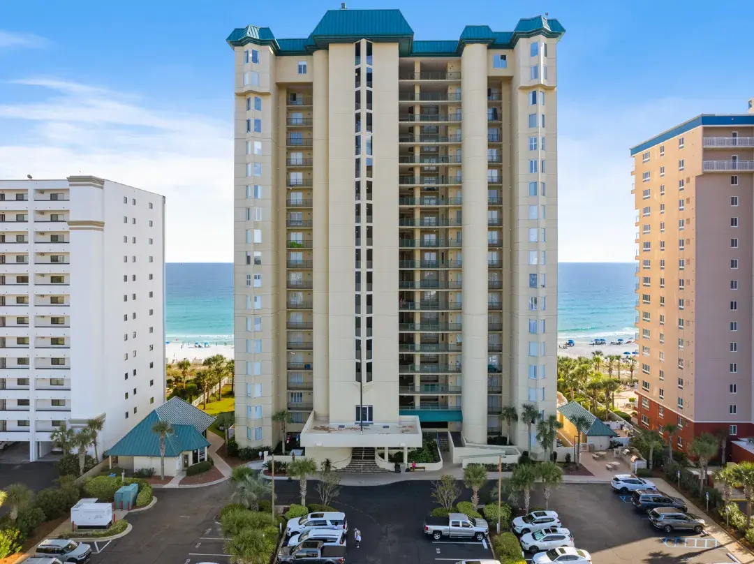 Breathtaking Beach Views And Spacious Living Area - Amazing Coastal Retreat - Niceville, FL