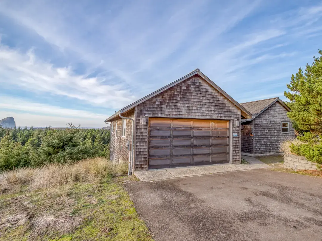 Breathtaking Ocean Views And Gorgeous Deck - Exquisite Coastal Retreat - Neskowin, OR