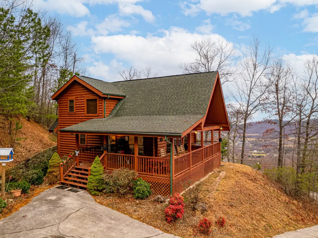 Mountain View And Hot Tub - Cozy Family Retreat - Townsend, TN