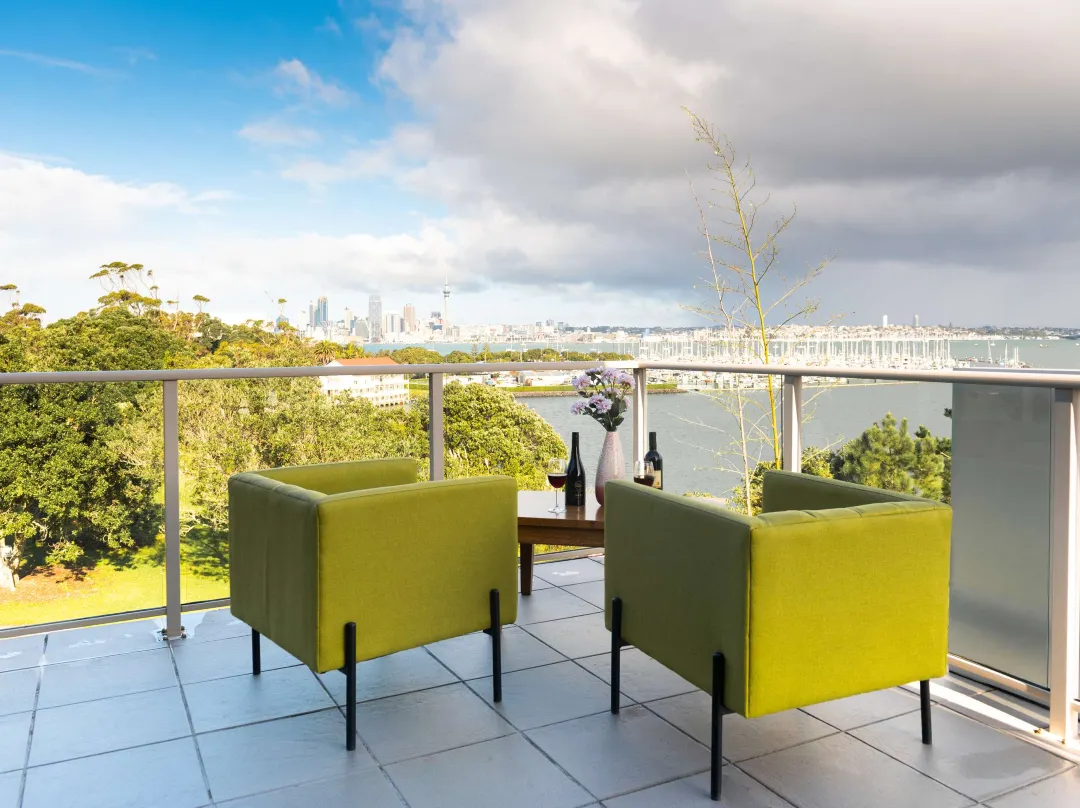 Ocean Breeze Hotel - Auckland