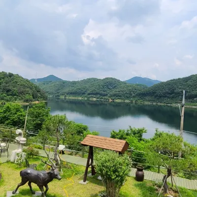 Cheongdo Heehee Nakrak Pool Villa Pension - Daegu