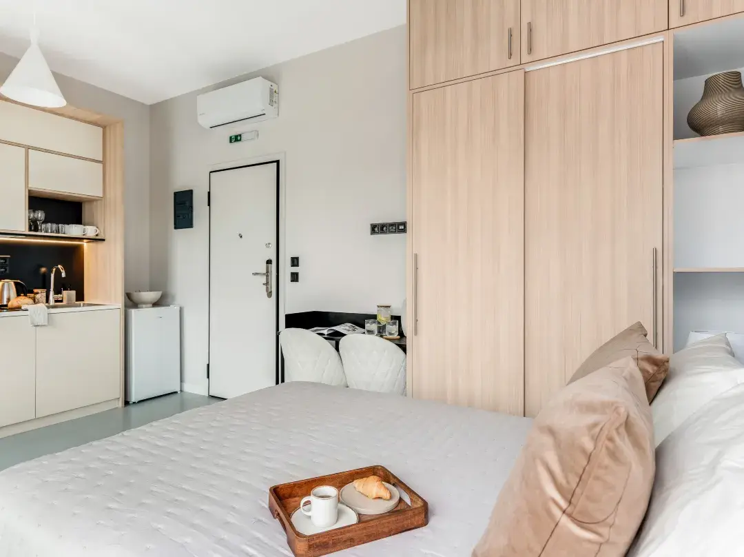 Sanders Port - Chicly Studio With Roof-top Terrace - Пирей