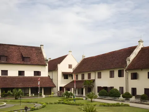 Life Hotel Soekarno Hatta Makassar - Makassar