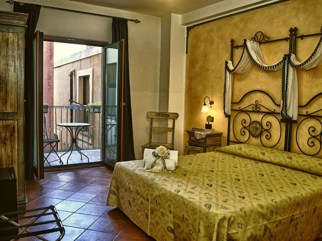 Albergo Victoria - Giardini Naxos, Italy