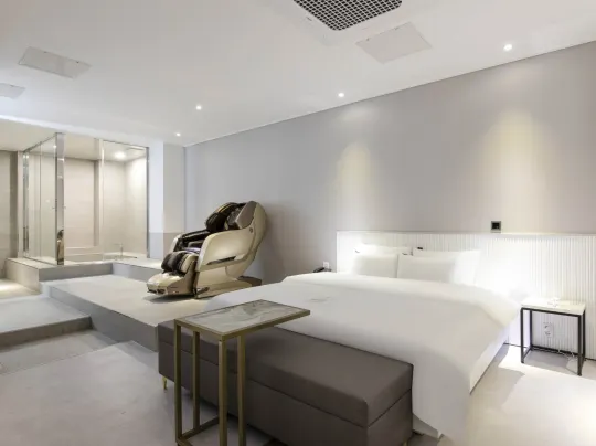 Incheon  H Avenue Incheon Songdo Branch - Incheon