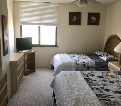 Beautiful resort style condo in a perfect location! Minutes to the best ...