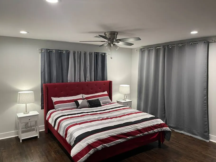 Inviting Home With Modern Amenities - Charming Cozy - Atlanta