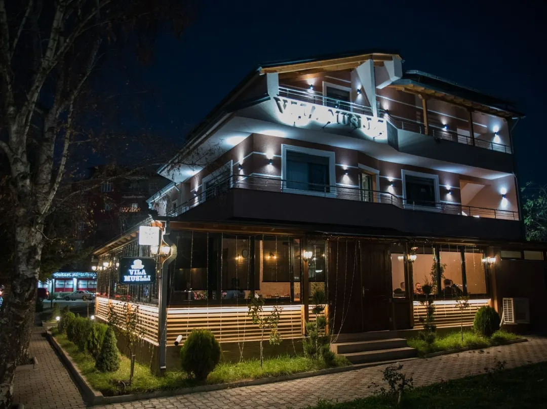 Vila Muslli - Korçë