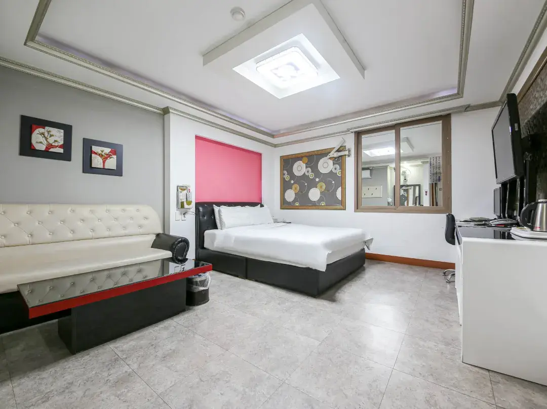 Gwangju H Motel - 담양군