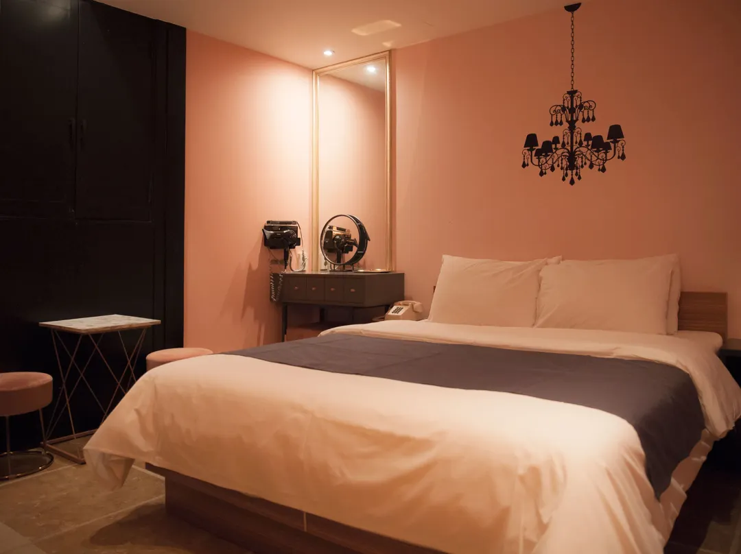 Suwon Mangpo Station The Hotel - Suwon