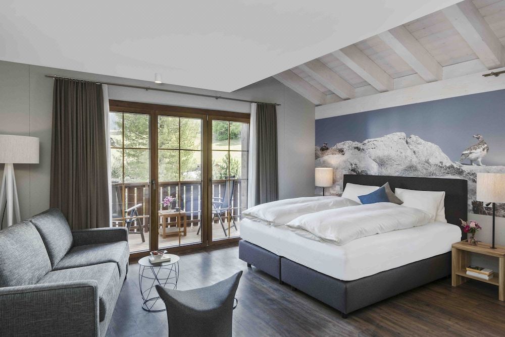 Hotel Mischun - Obersaxen