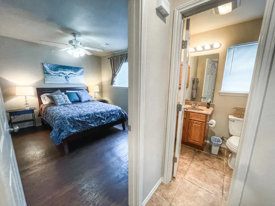 Stunning Retreat - Jacuzzi, Pool, River Access - New Braunfels, TX