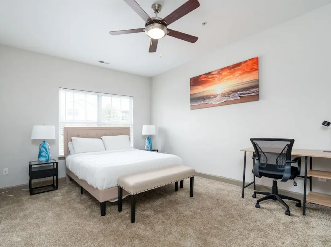 Charming Oasis With Private Balcony And Modern Amenities - Cozy Retreat - Carmel