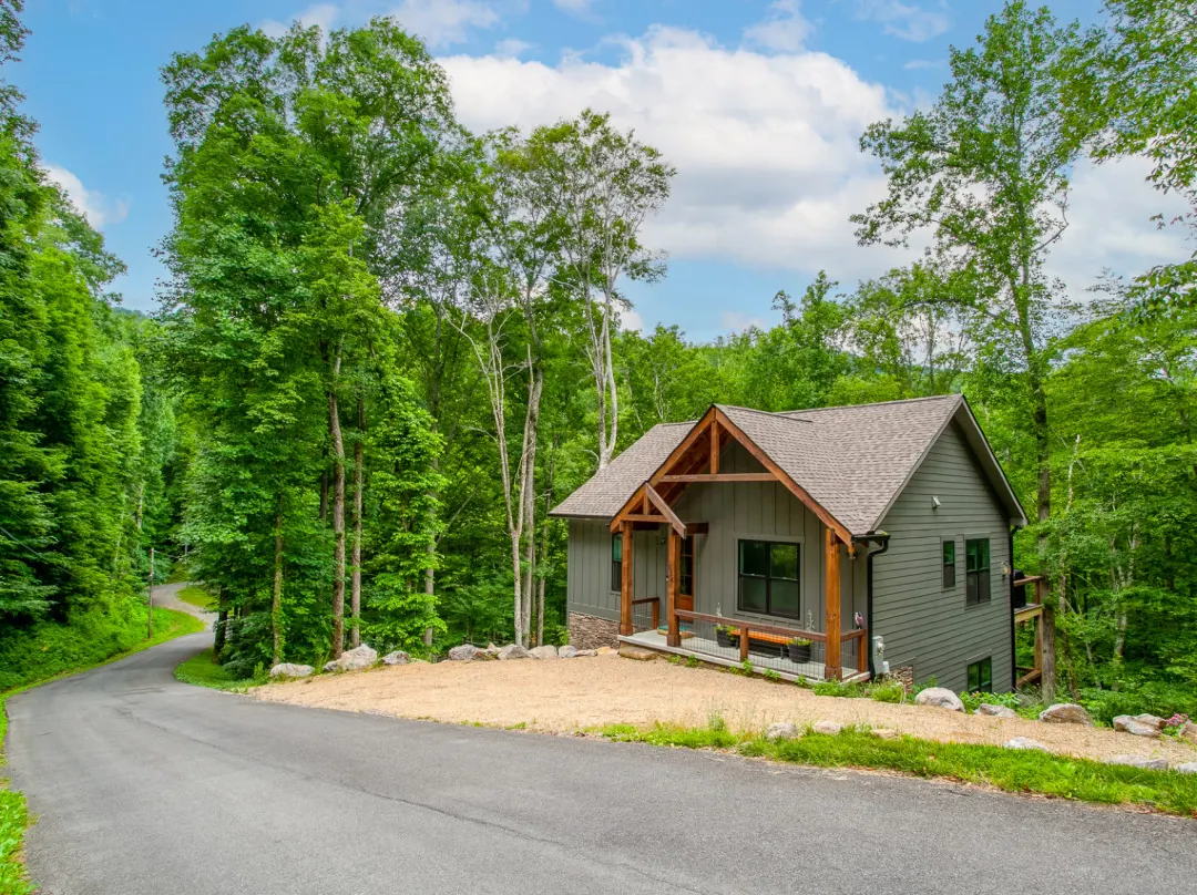 Relaxing Hot Tub And Cozy Fire Pit - Charming Mountain Retreat - Townsend, TN