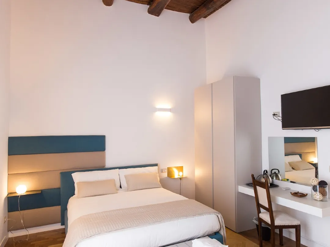 Savoy Riviera - Naples, Italie