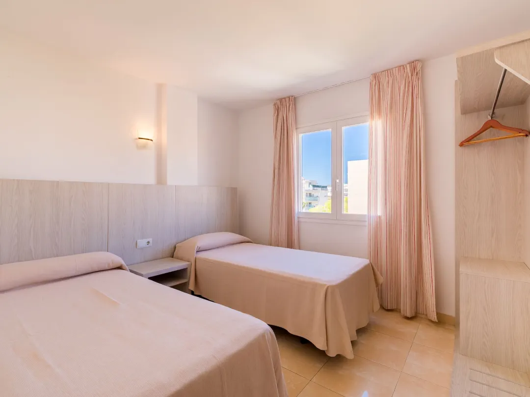 Avenida - Mc Apartaments Ibiza - Ibiza