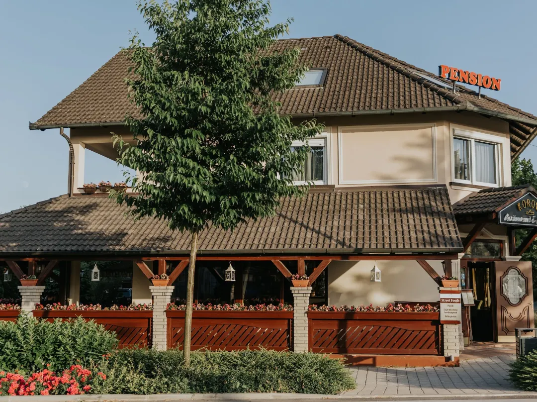 Korona Pension And Restaurant - Keszthely