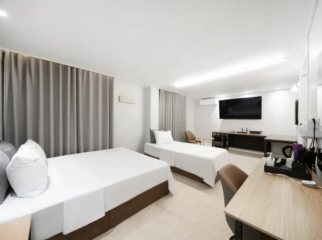 Mokpo Lala Hotel - Mokpo