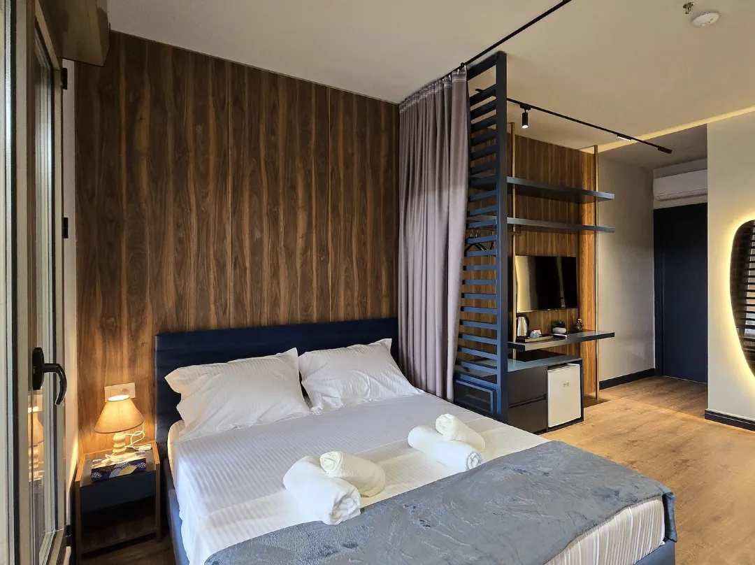 Sols Center Rooms - Tirana