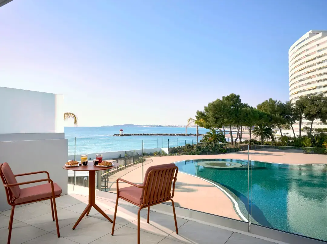 Marina Baie Des Anges Hôtel, Curio Collection By Hilton - Cagnes-sur-Mer