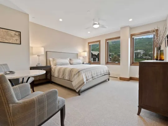 Cozy Living Area And Stunning Views - Charming Mountain Retreat - Beaver Creek, CO