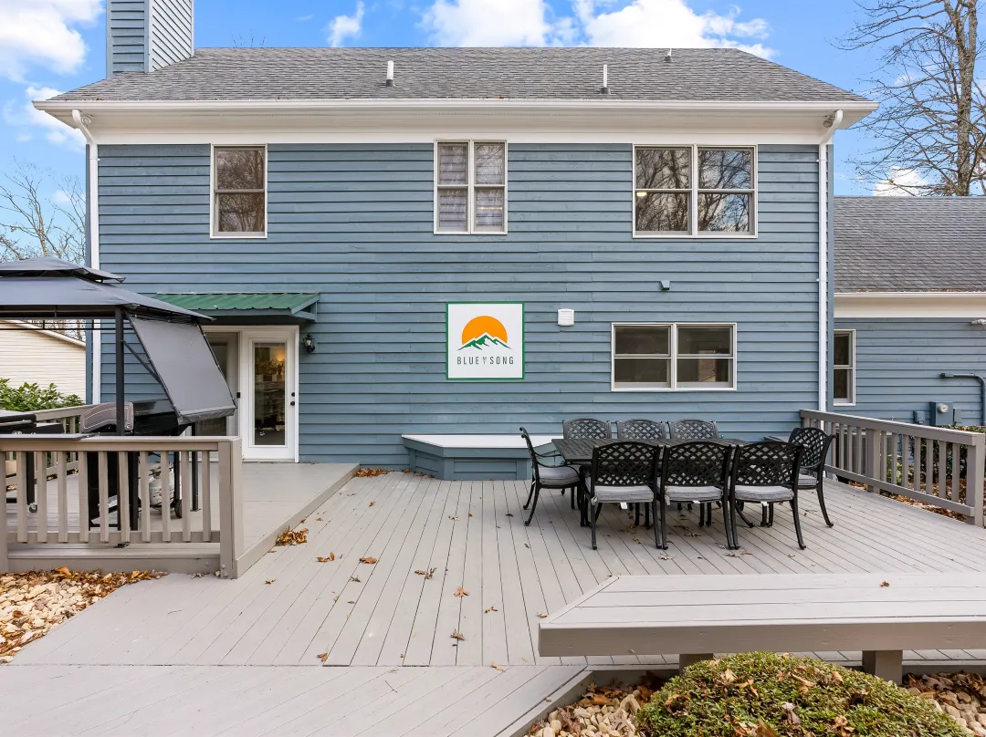 Private Hot Tub And Spacious Deck - Luxurious Tranquil Retreat - Massanutten, VA