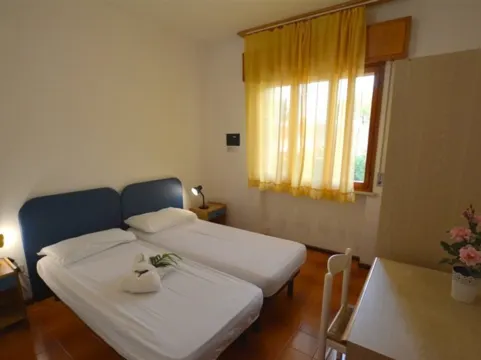 Comodo Trilocale A Lignano Con Posto Auto - Lignano Sabbiadoro