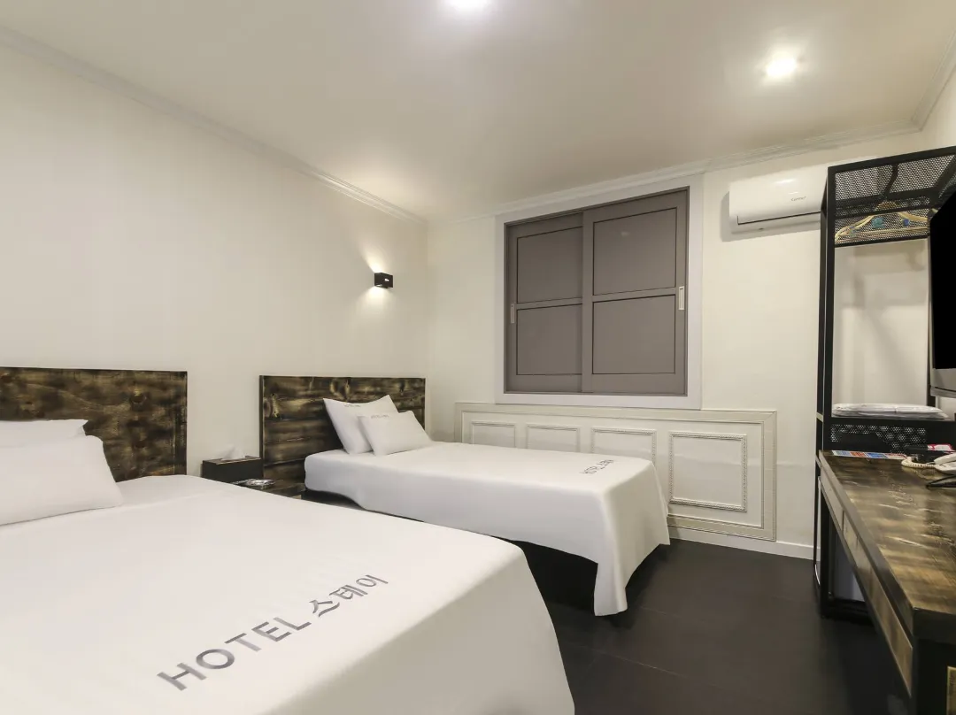 Gunsan Hotel Stay - Gunsan