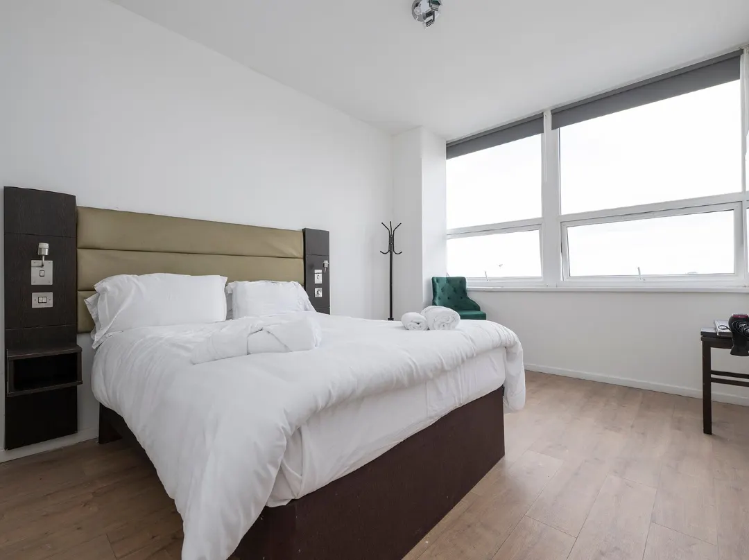 Relaxing Escape In West Bromwich - Birmingham