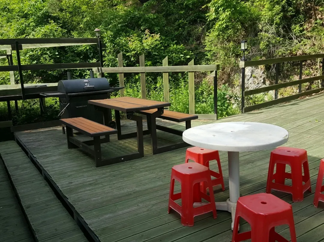 Andong Looksglampingandpam - Gyeongsangbuk-do