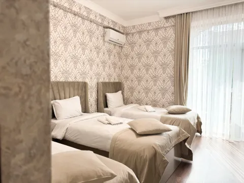 Armenia Hotel - Yerevan
