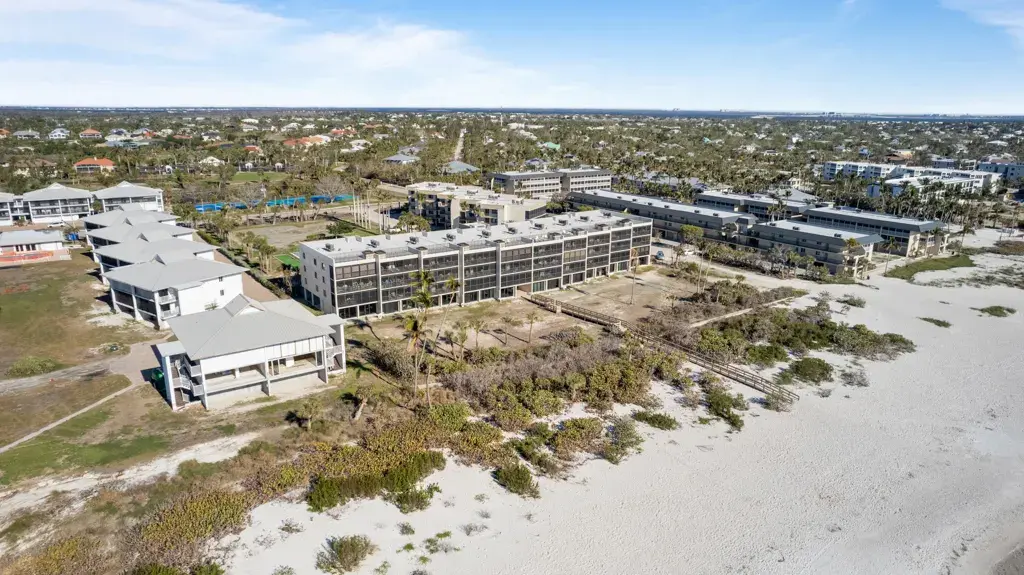 Direct Beach Access And Stunning Gulf Views - Elegant Coastal Oasis - Sanibel, FL