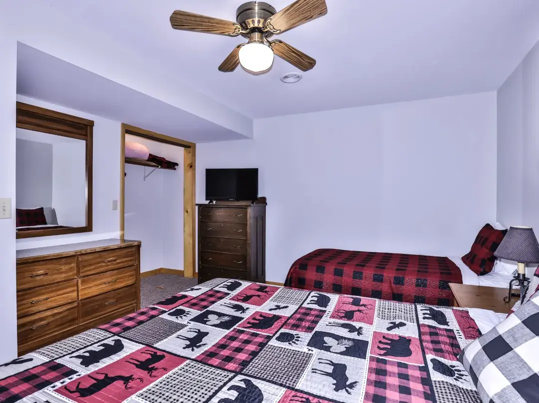 Eagle's Nest - Elbert's - Hiller Vacation Homes - St. Germain, WI