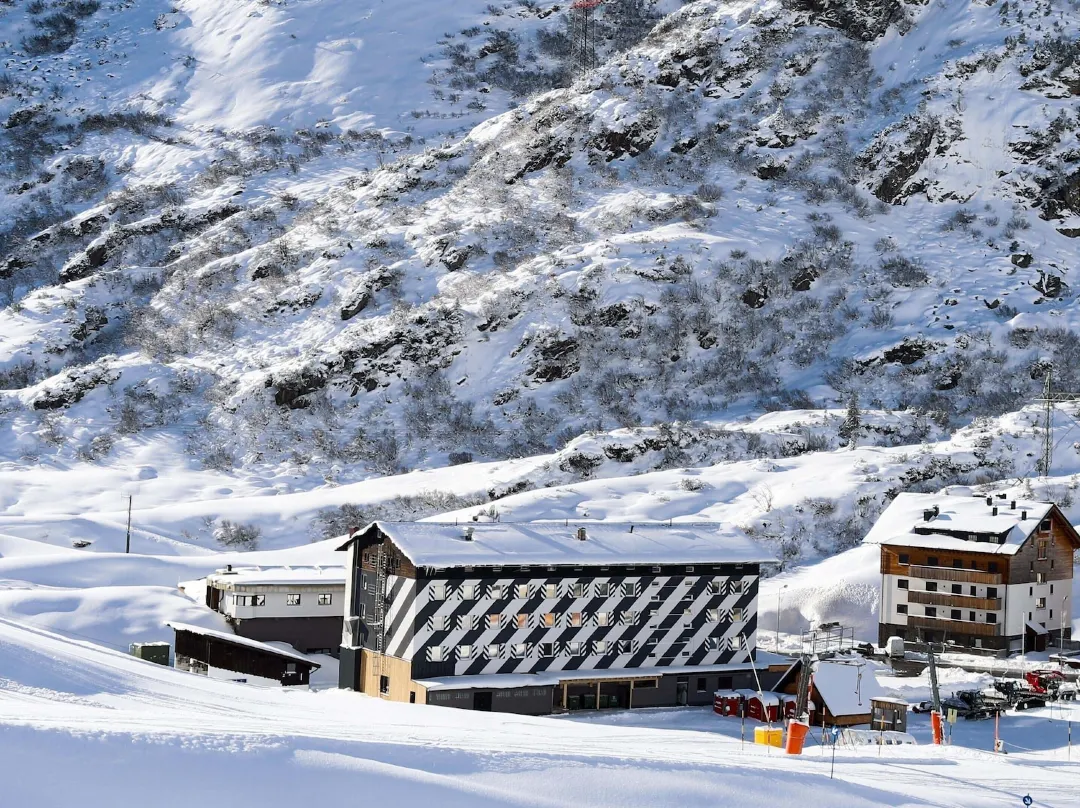 Hit The Sky - Saint Anton am Arlberg
