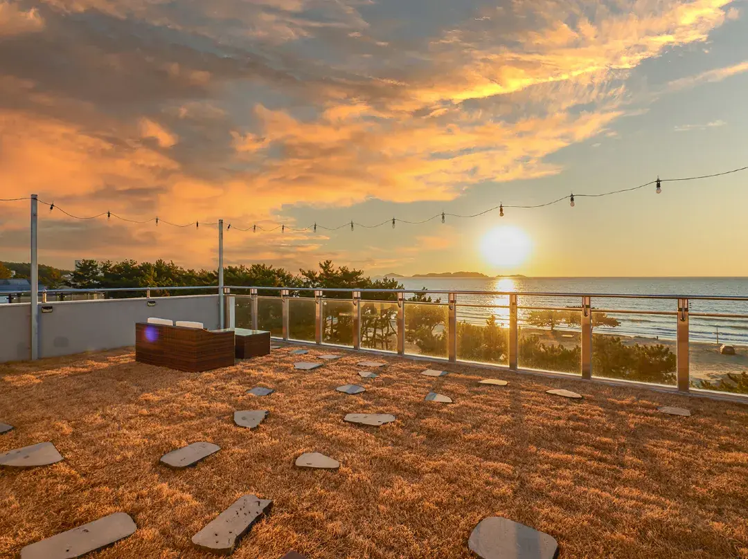 Taean Hadden Stay - Taean-gun