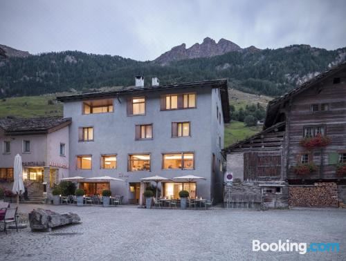 Hotel Alpina 후기 및 특가 예약 - 벌스 호텔 추천 | 트립닷컴