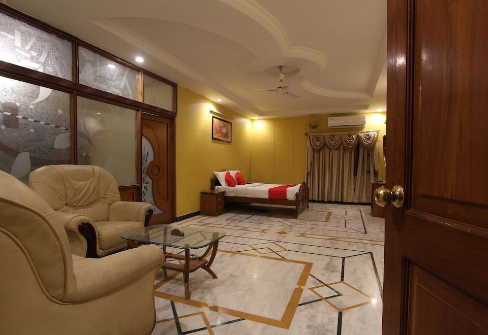OYO 35457 Hotel Kubera Palace (Raichur) - 2026 Prices, Reviews & Deals ...
