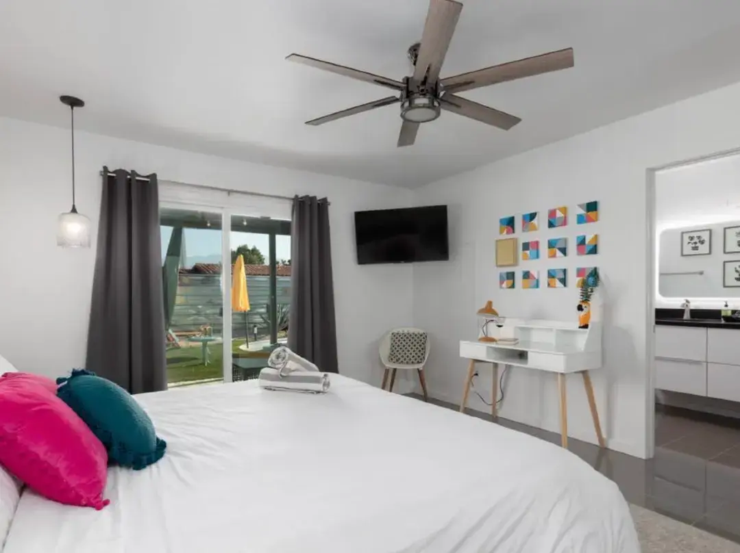 Pop Art Oasis In Palm Springs - Palm Springs, CA