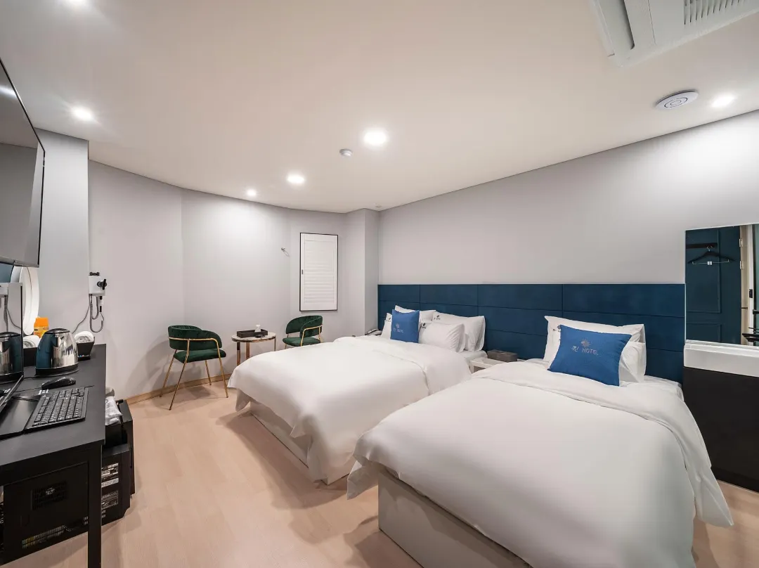 Gimpo Queen Hotel - 충청북도